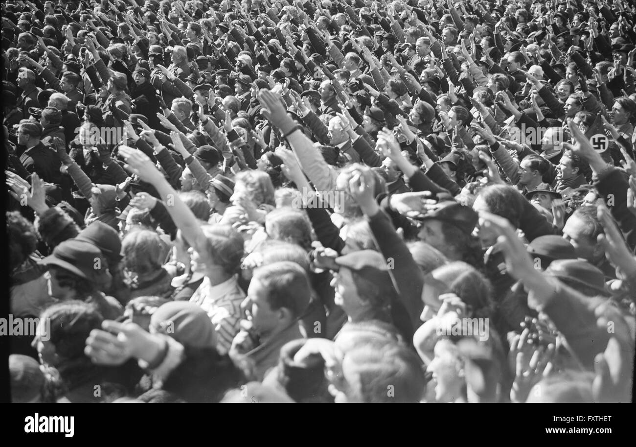Anschluss heldenplatz hi-res stock photography and images - Alamy