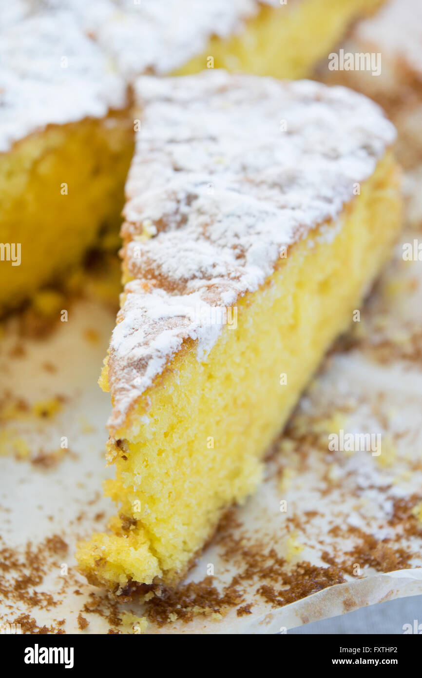 Sponge cake slice hi-res stock photography and images - Alamy