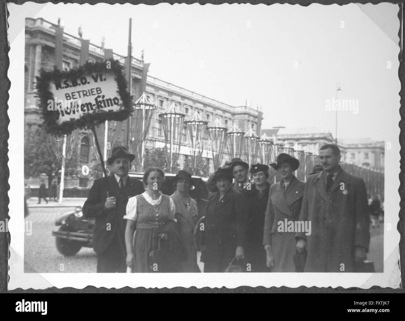 Heldenplatz in 1938 hi-res stock photography and images - Alamy