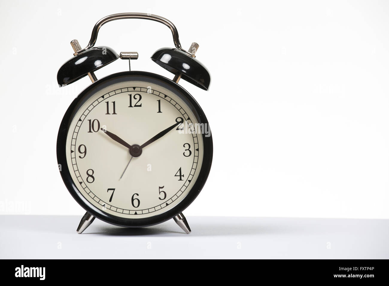 Plain clock hi-res stock photography and images - Alamy