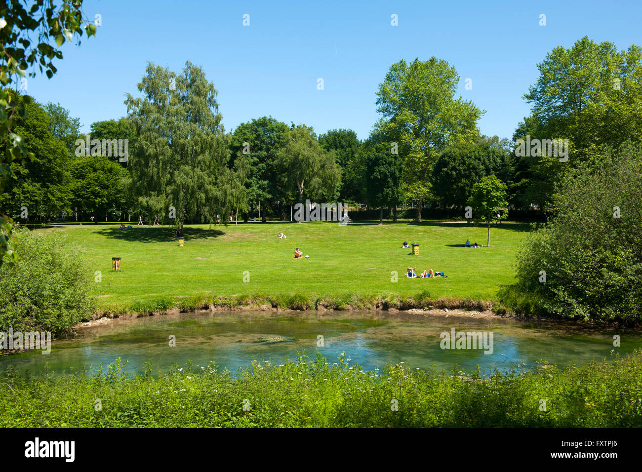 Pader hi-res stock photography and images - Alamy