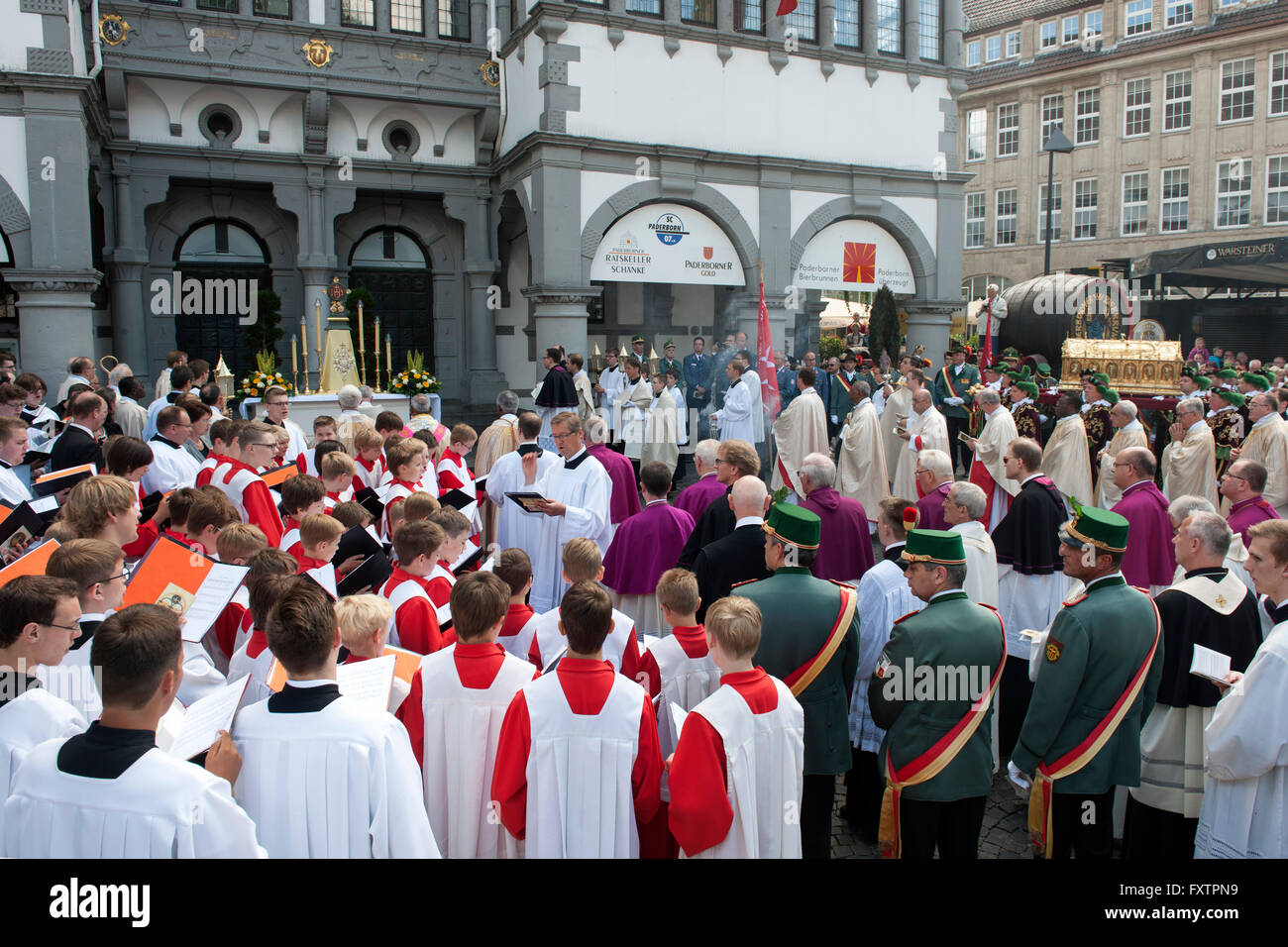 Deutschland nordrhein westfalen paderborn libori fest rathaus hi-res ...