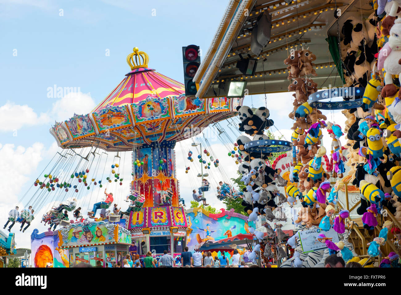 Deutschland, Nordrhein-Westfalen, Paderborn, Libori-Fest, Kirmes am ...