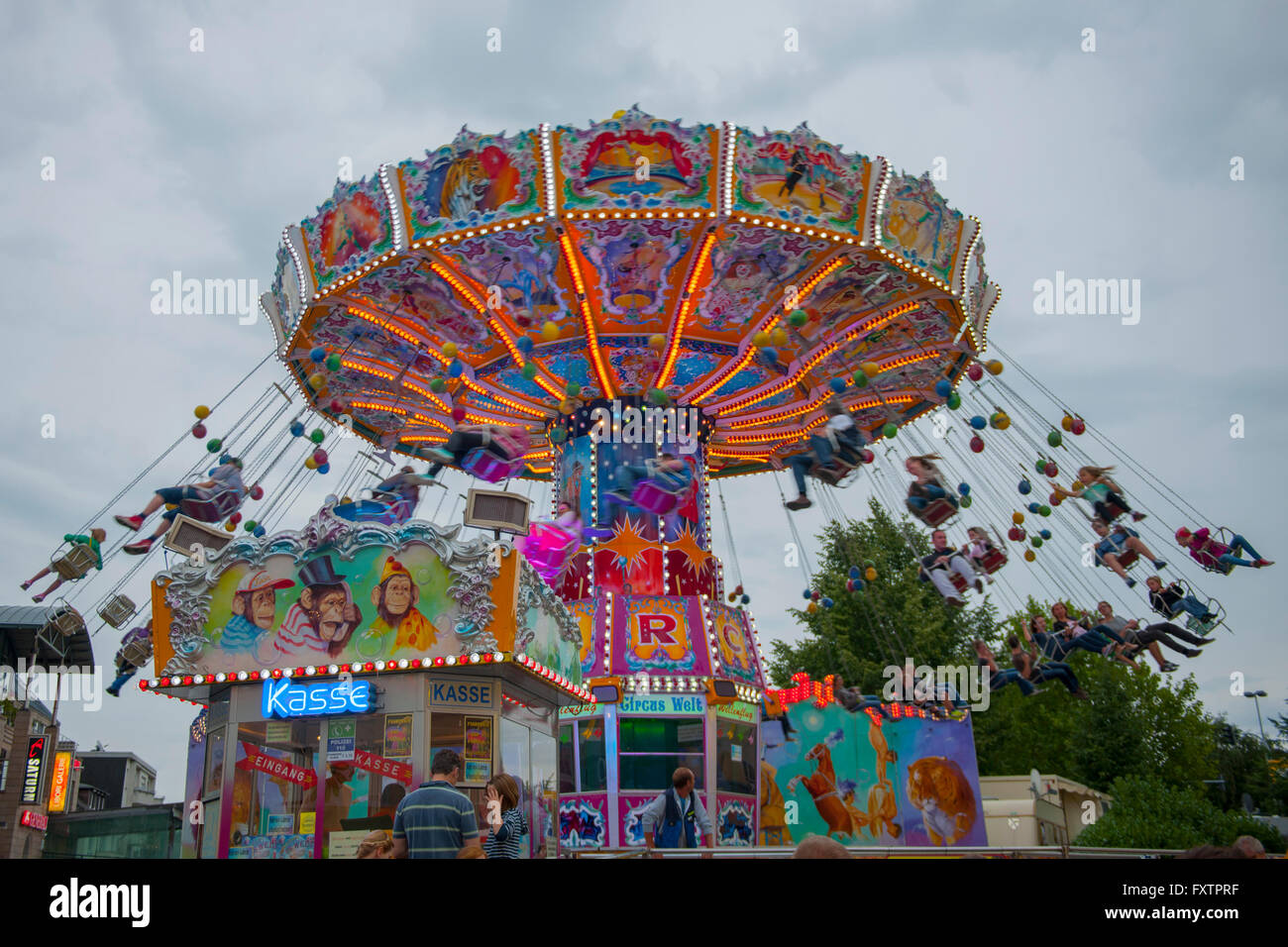 Deutschland nordrhein westfalen paderborn libori fest kirmes hi-res ...
