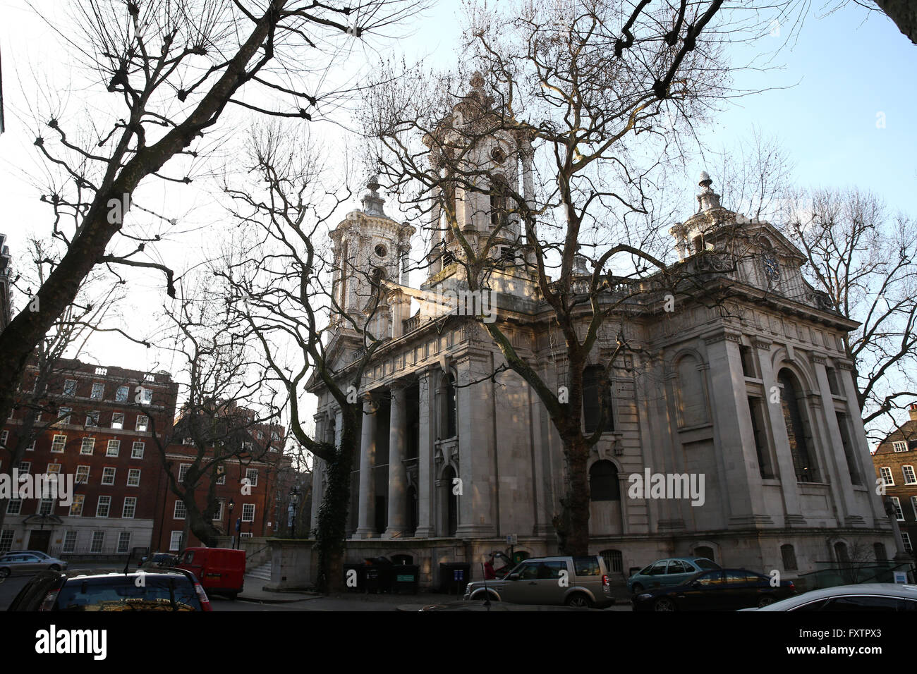 St johns smith square hi-res stock photography and images - Alamy