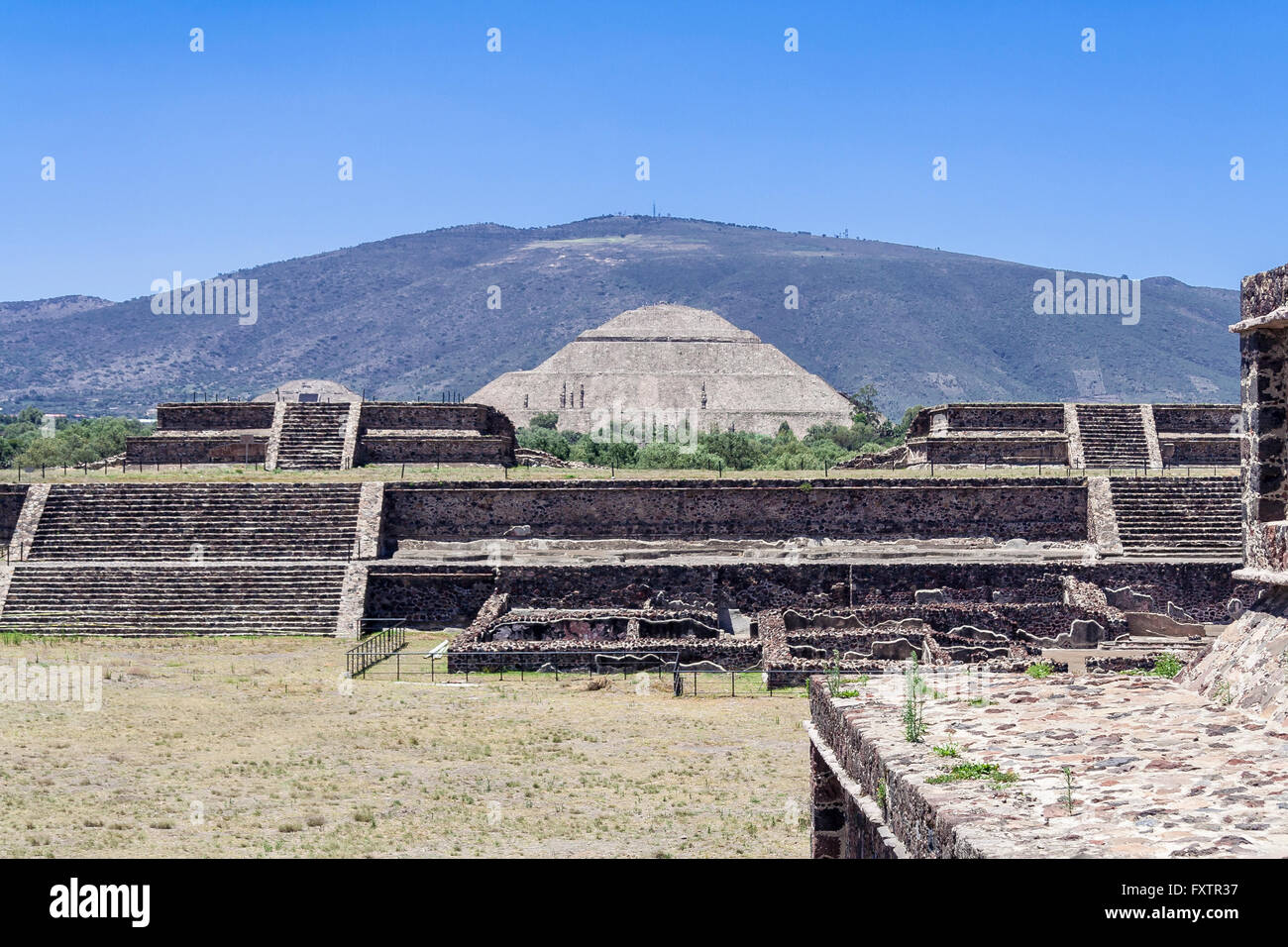 The pyramids of the sun and the moon in Teotihuacan in Mexico Stock ...