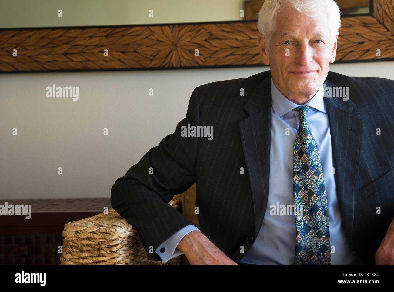 Portrait of senior man wearing suit, smiling Stock Photo - Alamy
