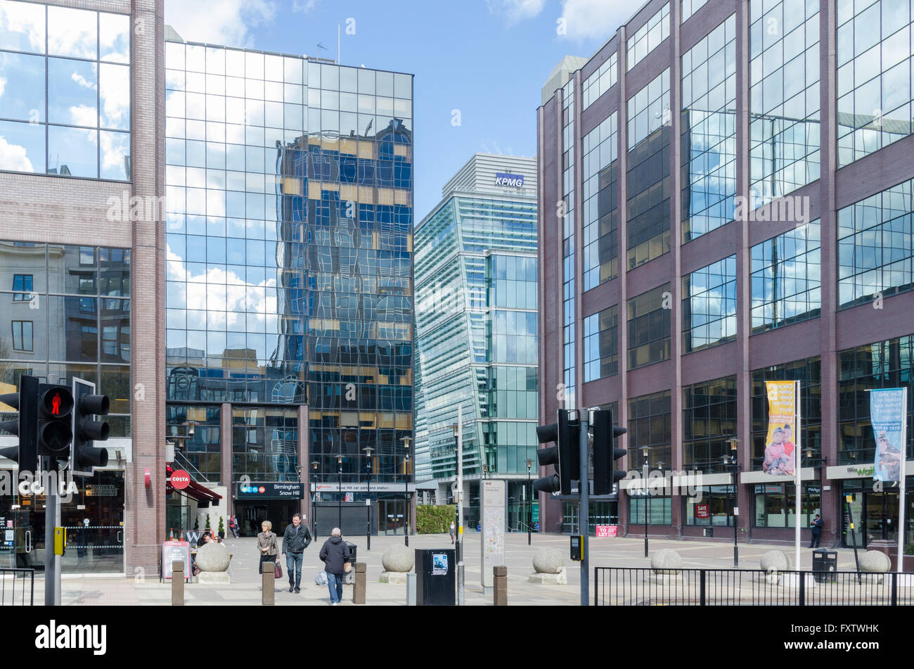 Square on Colmore Row at the entrance to Snow Hill Station in ...