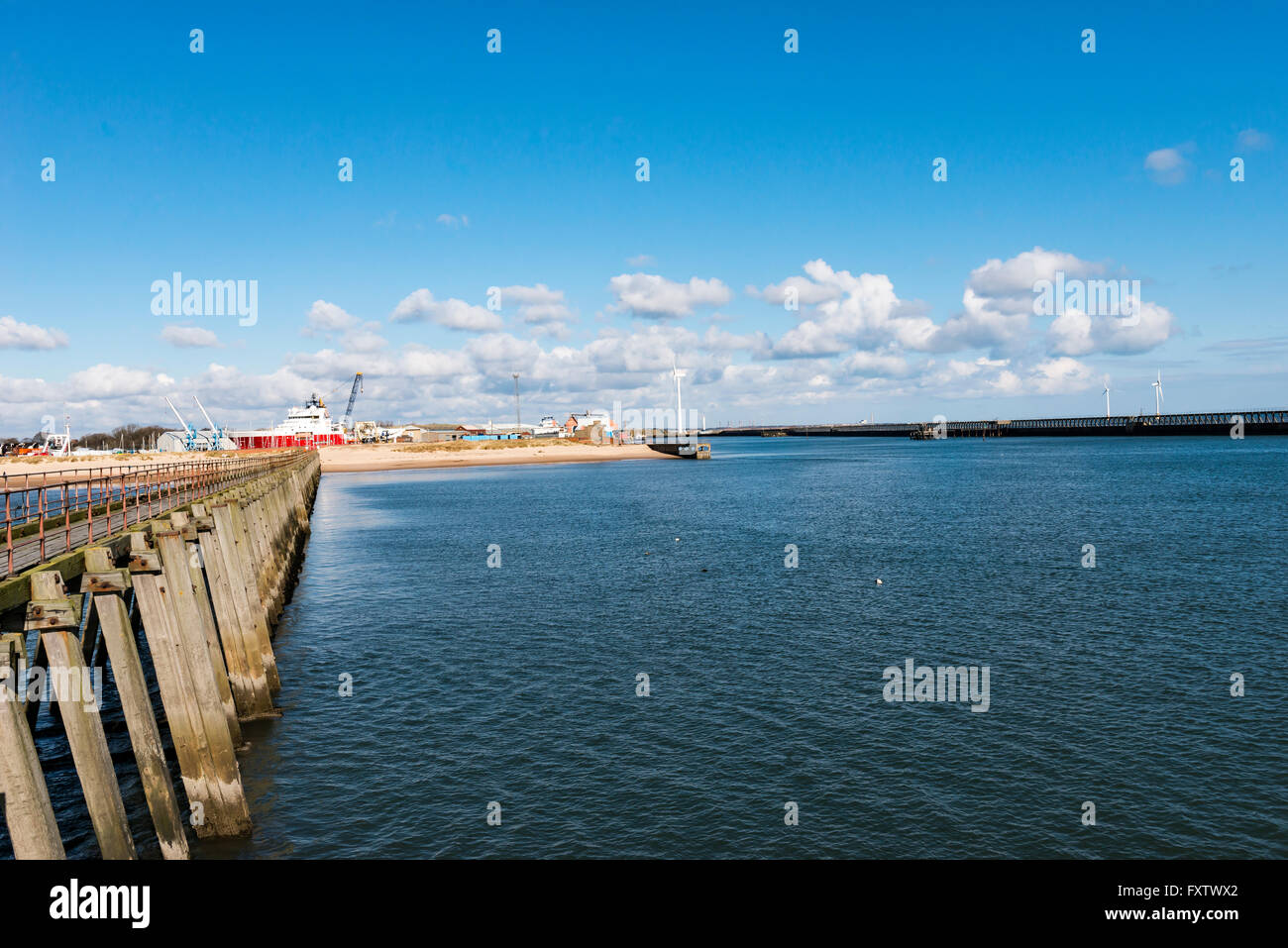 Wood boat floor hi-res stock photography and images - Alamy