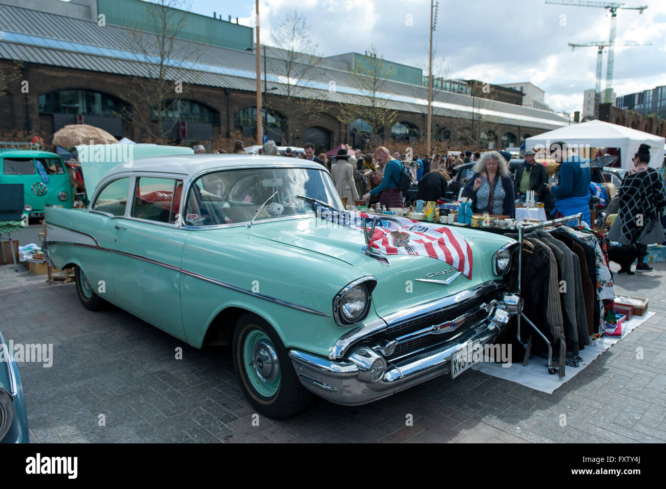 Car boot sale sunday market hi-res stock photography and images - Alamy
