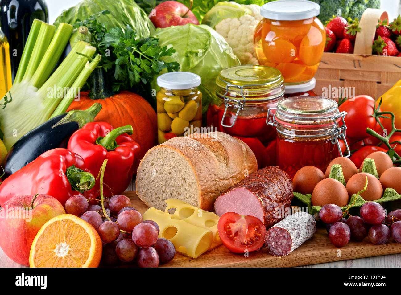 Balanced diet hi-res stock photography and images - Alamy