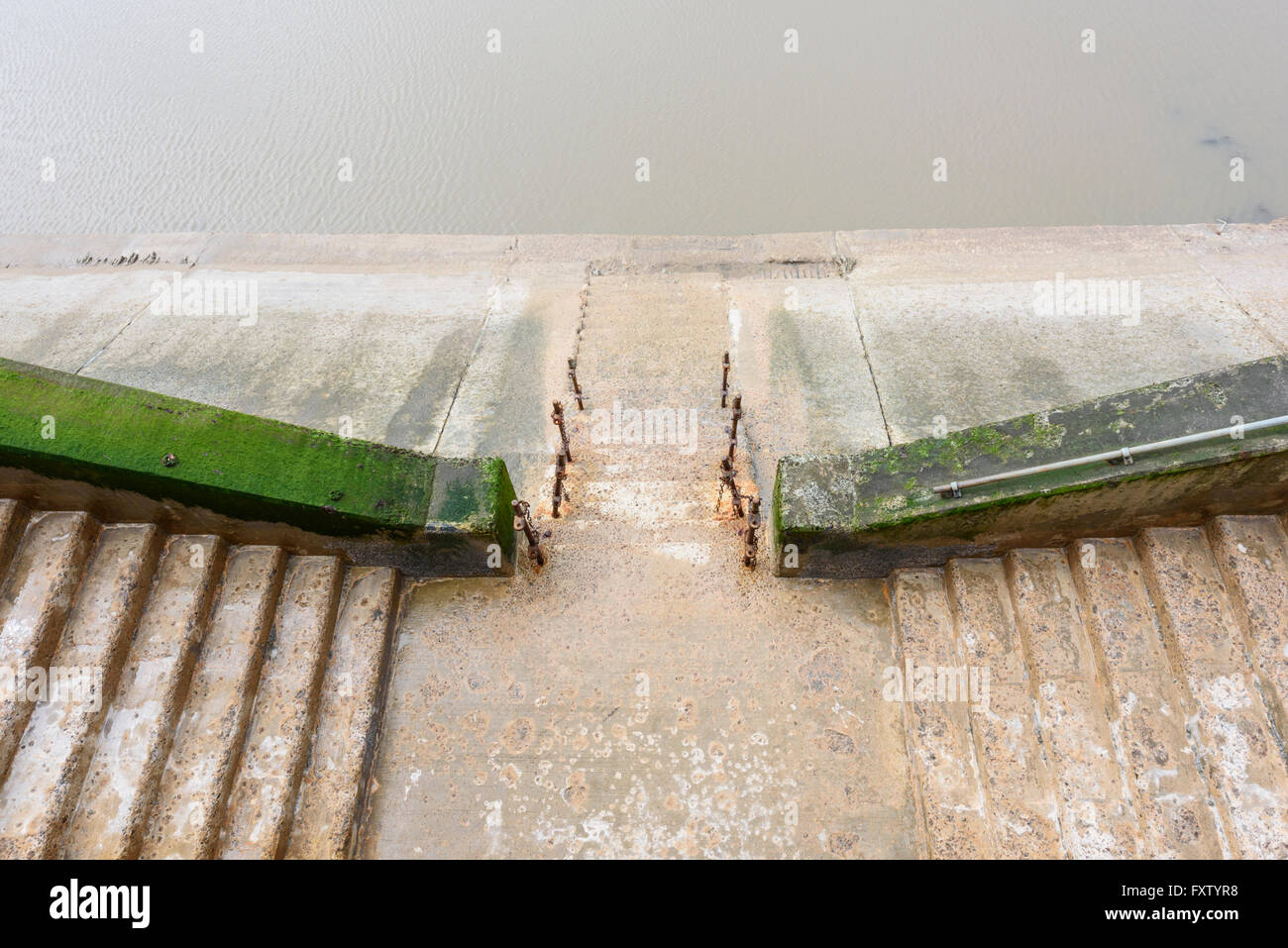 Algae covered steps hi-res stock photography and images - Alamy