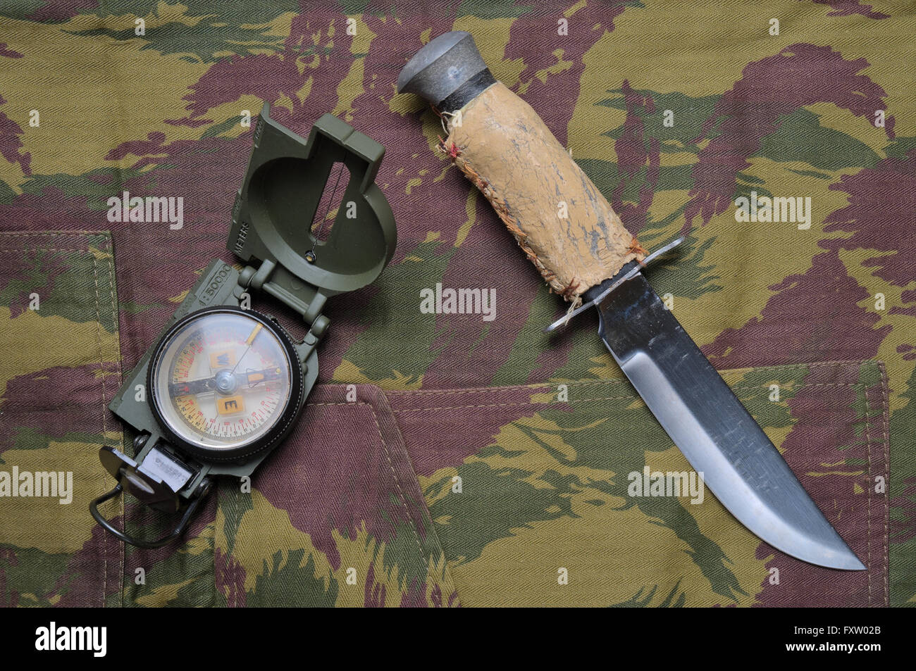 Combat knife compass hi-res stock photography and images - Alamy