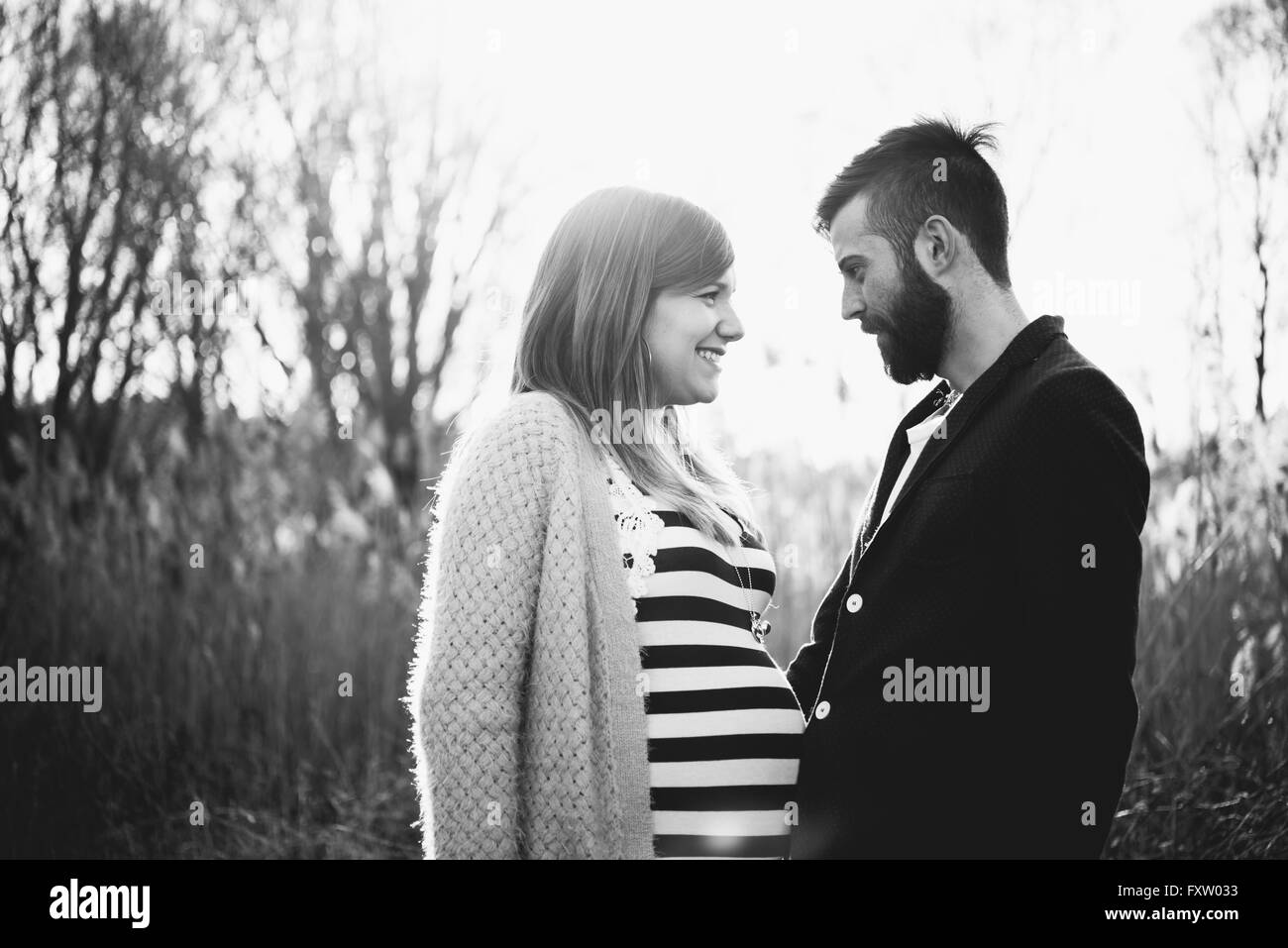 Pregnant belly couples hands hi-res stock photography and images - Alamy