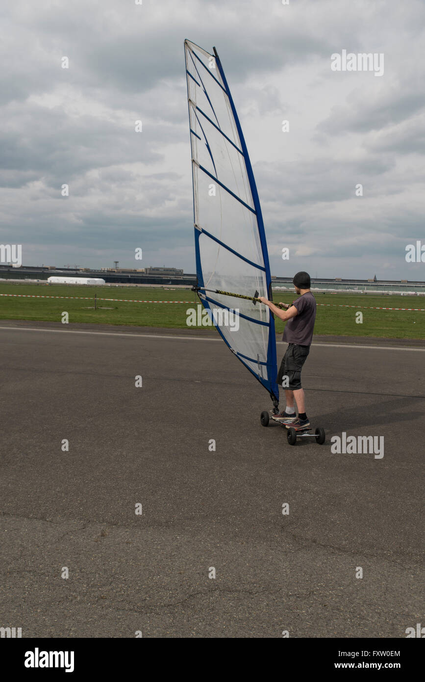 windskating on the airstrip of Tempelhofer airport in Berlin Stock ...