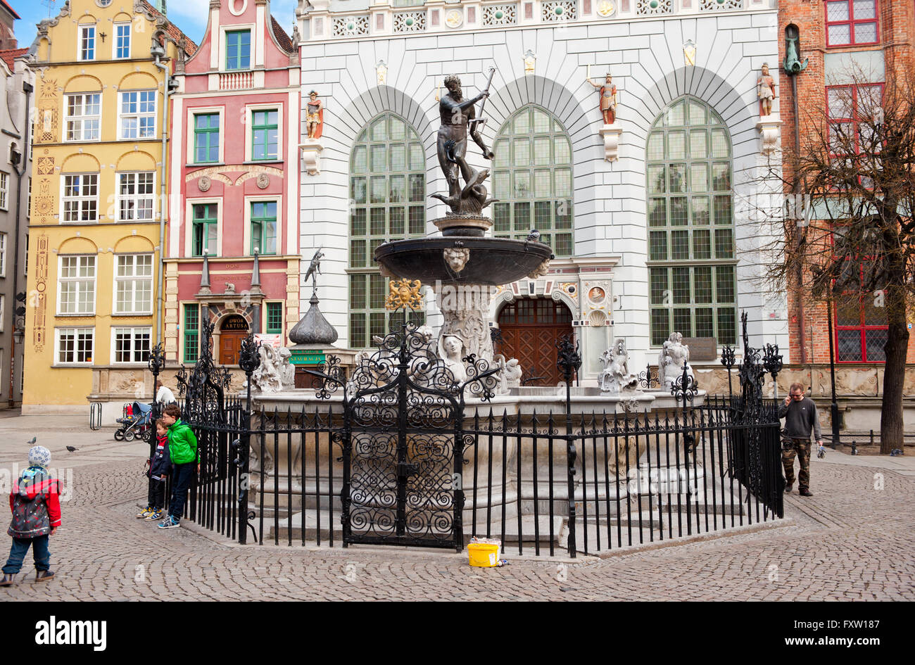 Fontanna neptuna hi-res stock photography and images - Alamy