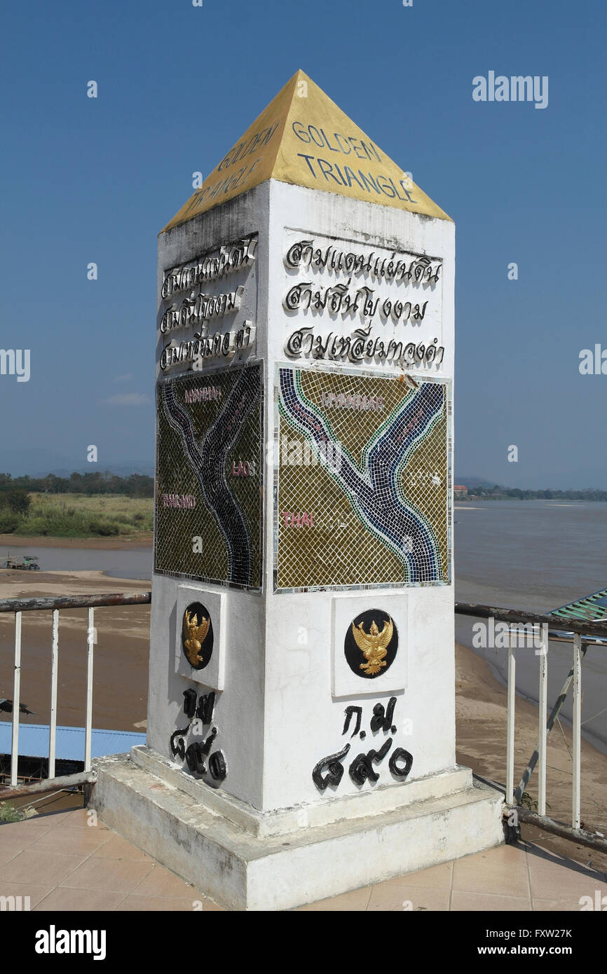 Golden Triangle monument - Thailand, Laos, Myanmar Stock Photo - Alamy