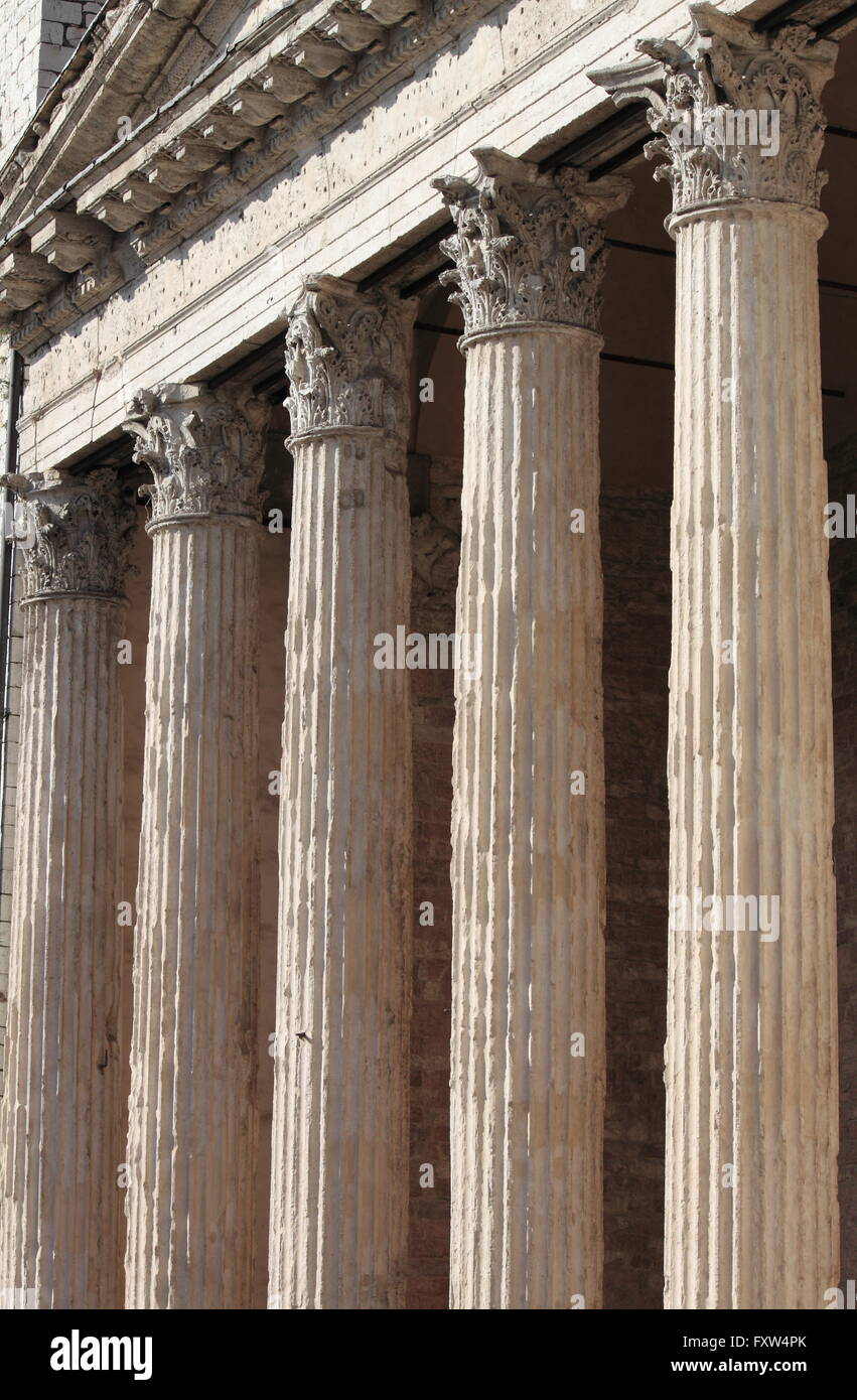 Temple minerva city assisi umbria hi-res stock photography and images ...