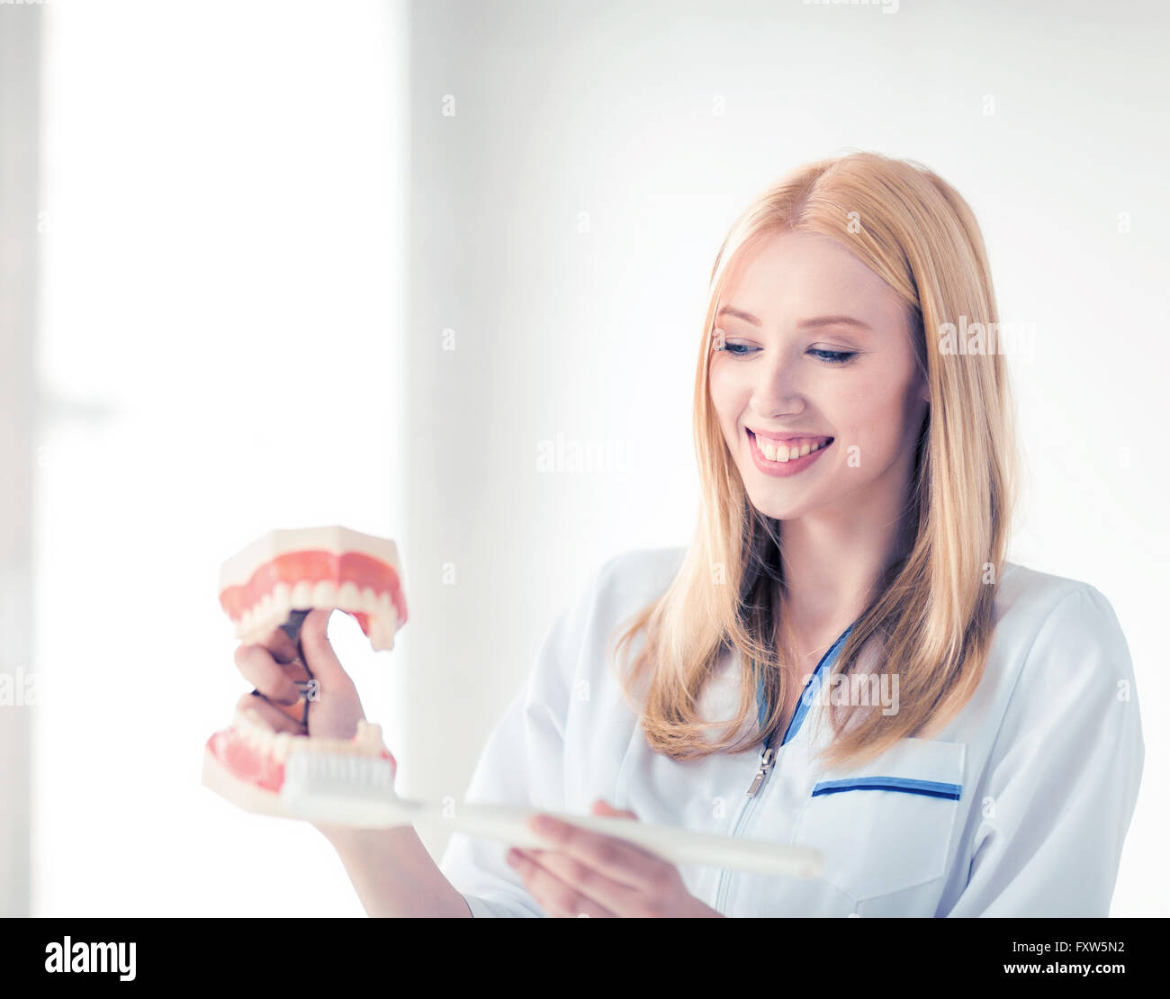 Jaws jaw teeth hi-res stock photography and images - Alamy