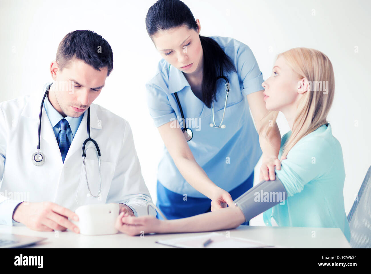 doctor and patient in hospital Stock Photo - Alamy
