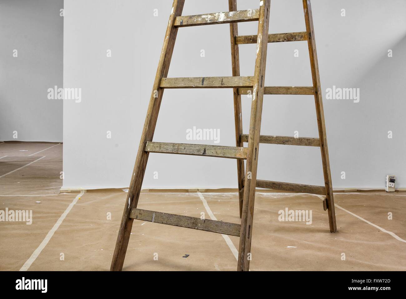 Ladder standing hi-res stock photography and images - Alamy