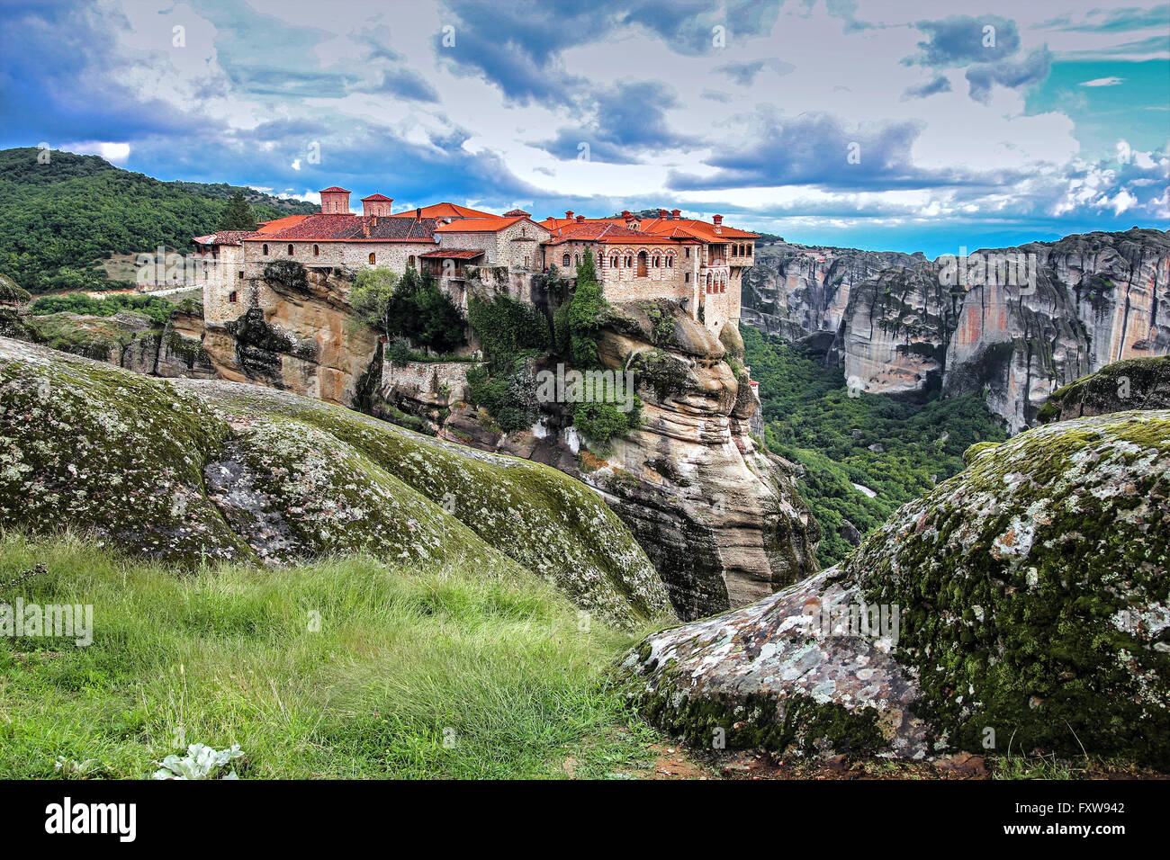 Monasteries on rock top hi-res stock photography and images - Alamy