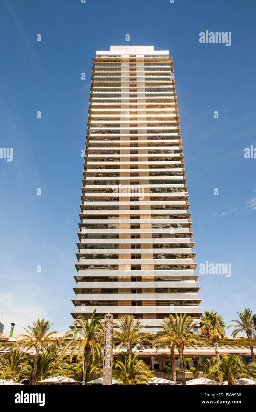 Mapfre Tower, Torre Mapfre, Port Olimpic, Barcelona, Spain Stock Photo ...
