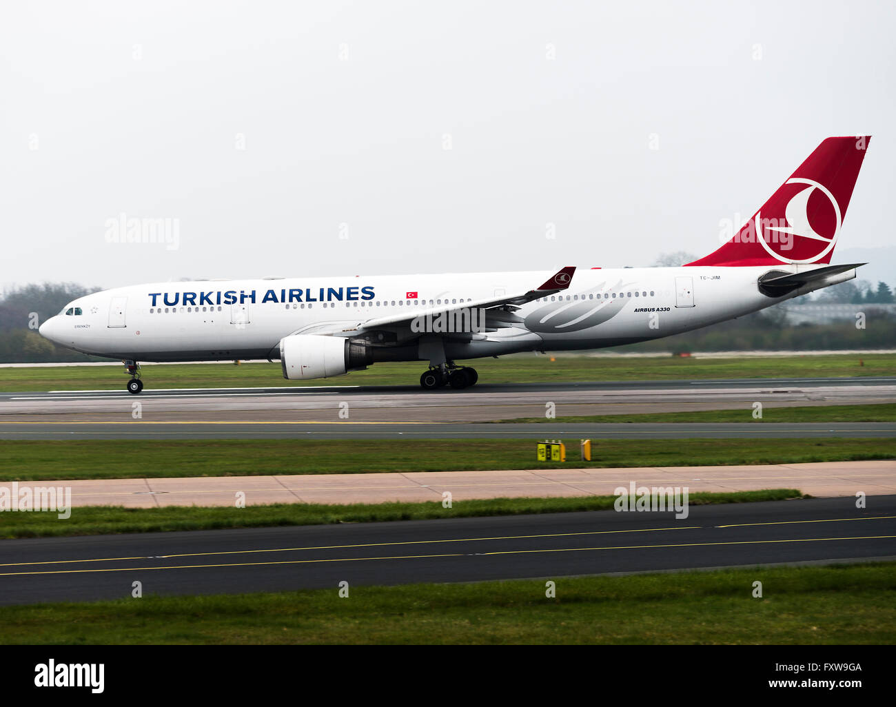 Turkish Airlines Airbus A330-203 Airliner TC-JIM Taking Off at ...