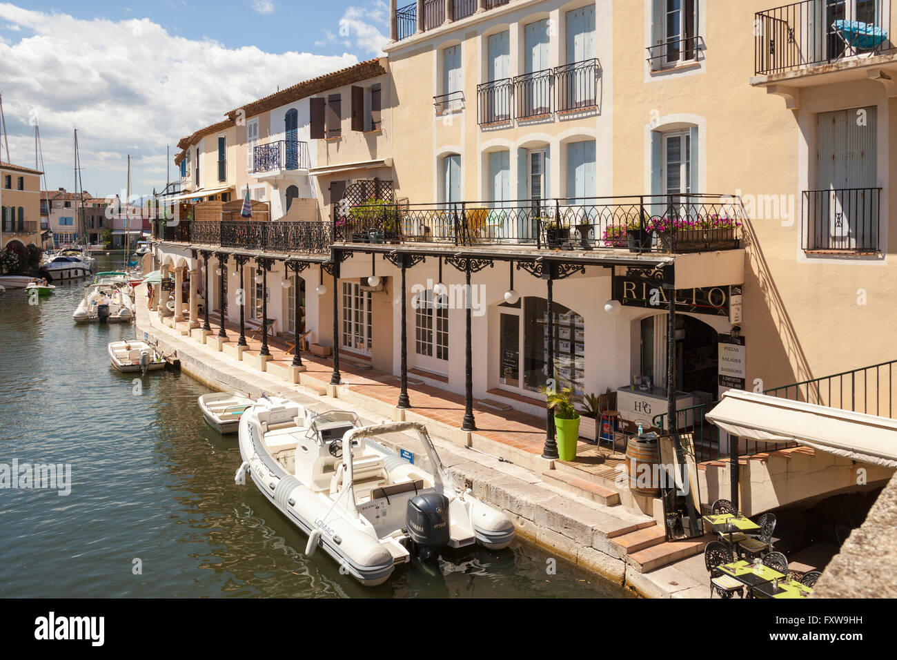 Waterfront buildings, Port Grimaud, Cote D’Azur, France Stock Photo - Alamy