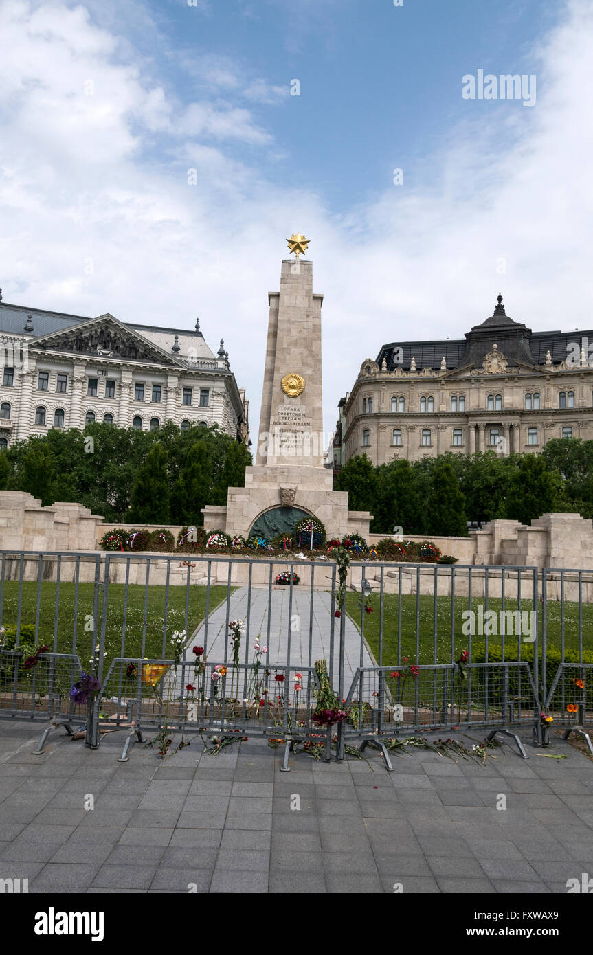 Soviet War memorial in Freedom Square, Budapest, Hungary Stock Photo ...