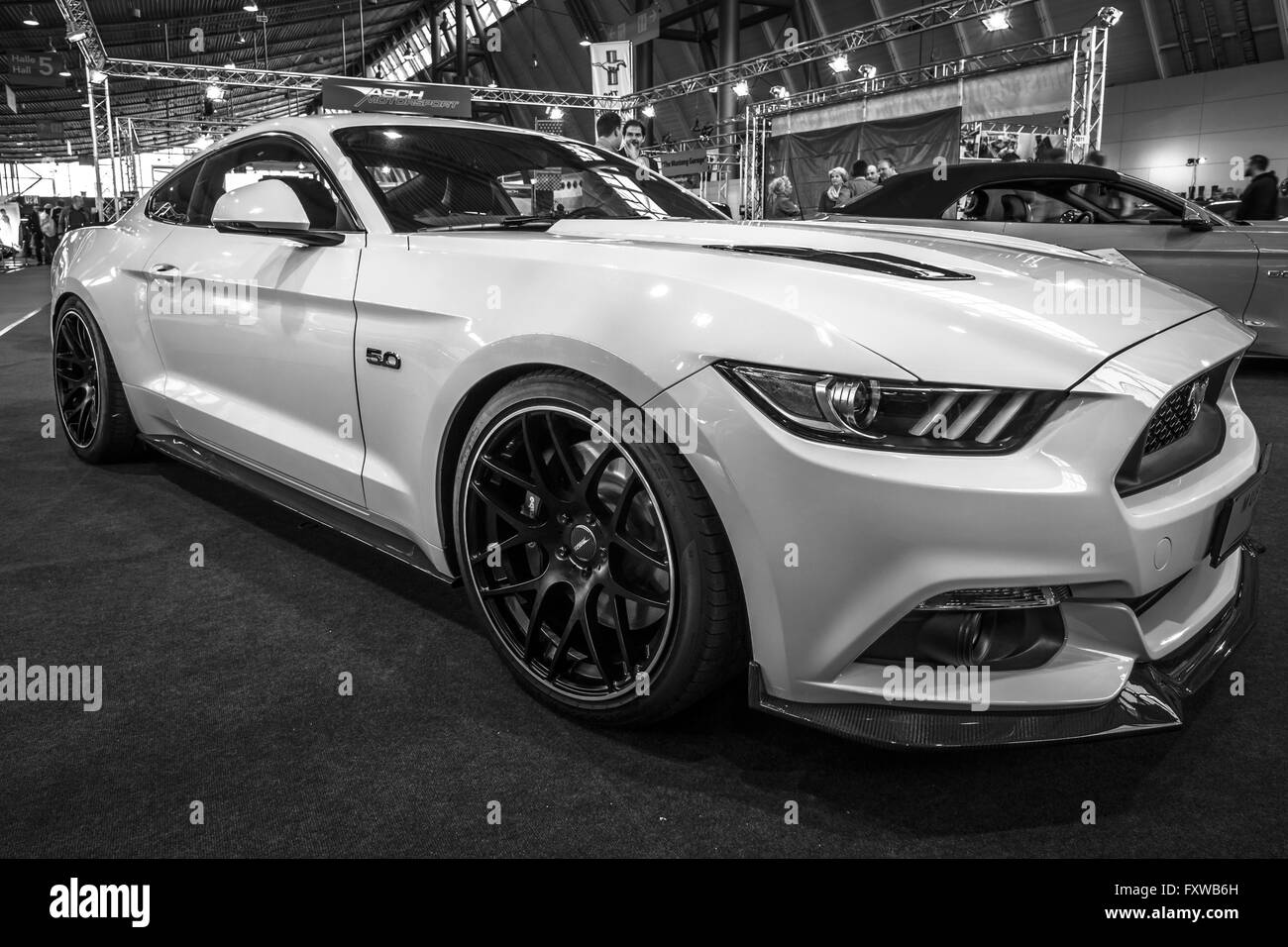 Sixth generation ford mustang hi-res stock photography and images - Alamy