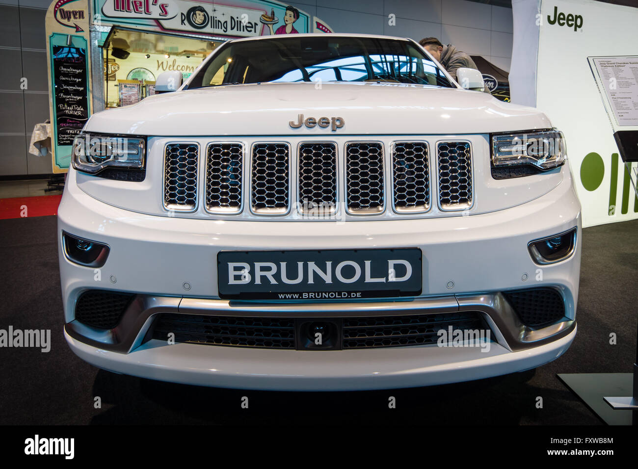 Mid-size luxury crossover SUV Jeep Grand Cherokee, 2015 Stock Photo - Alamy