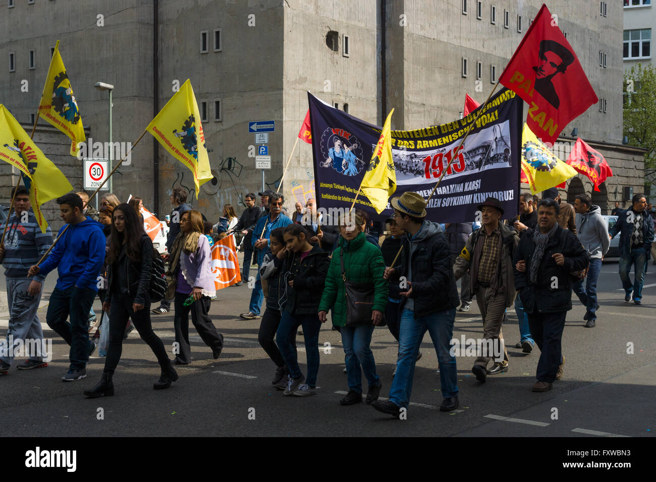 BERLIN - MAY 01, 2015: Members of trade unions, workers and employees ...