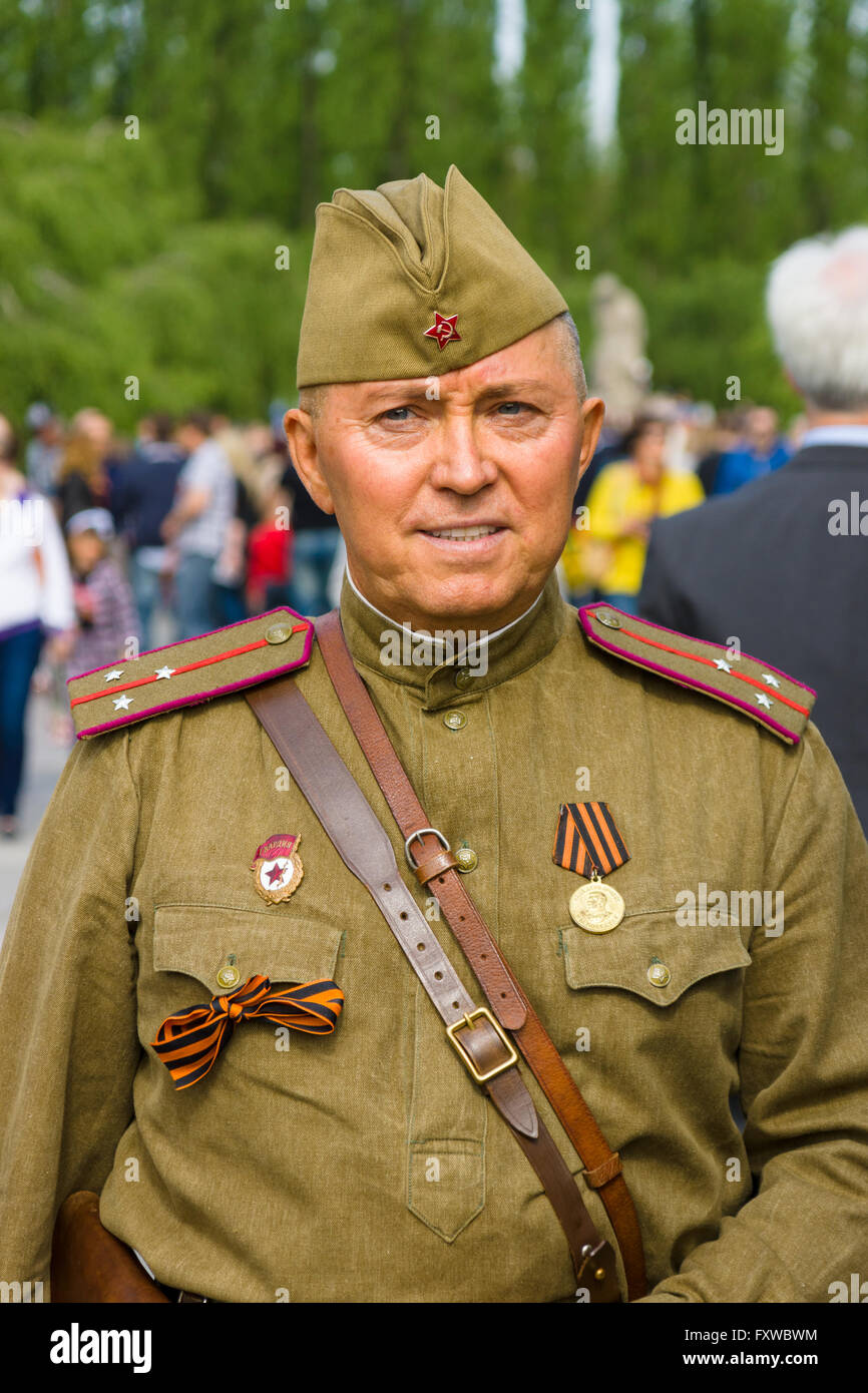 BERLIN - MAY 09, 2015: Victory Day in Treptower Park. Soviet officers ...