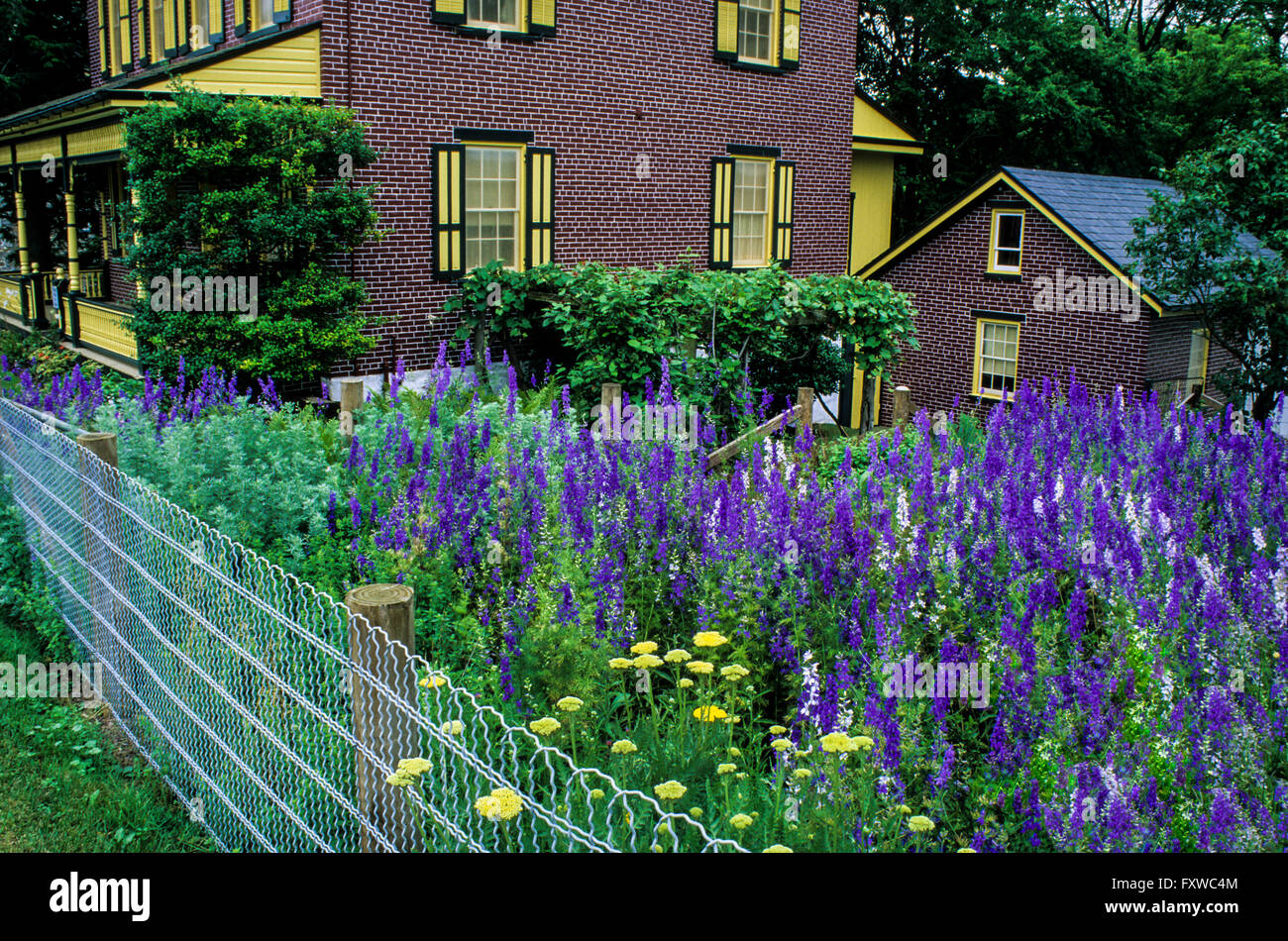 Lancaster house garden hi-res stock photography and images - Alamy