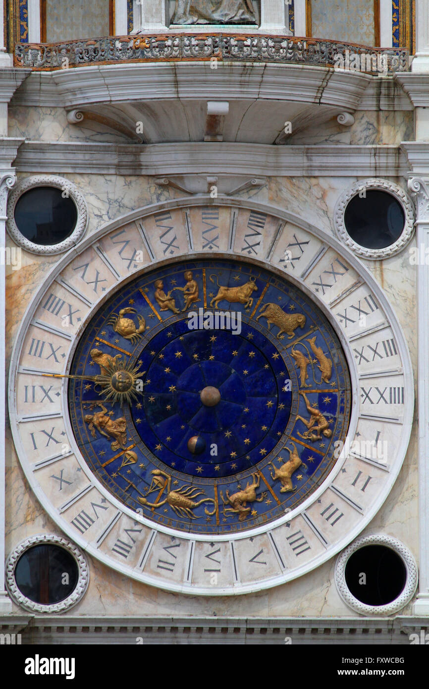 St marks clock hi-res stock photography and images - Alamy