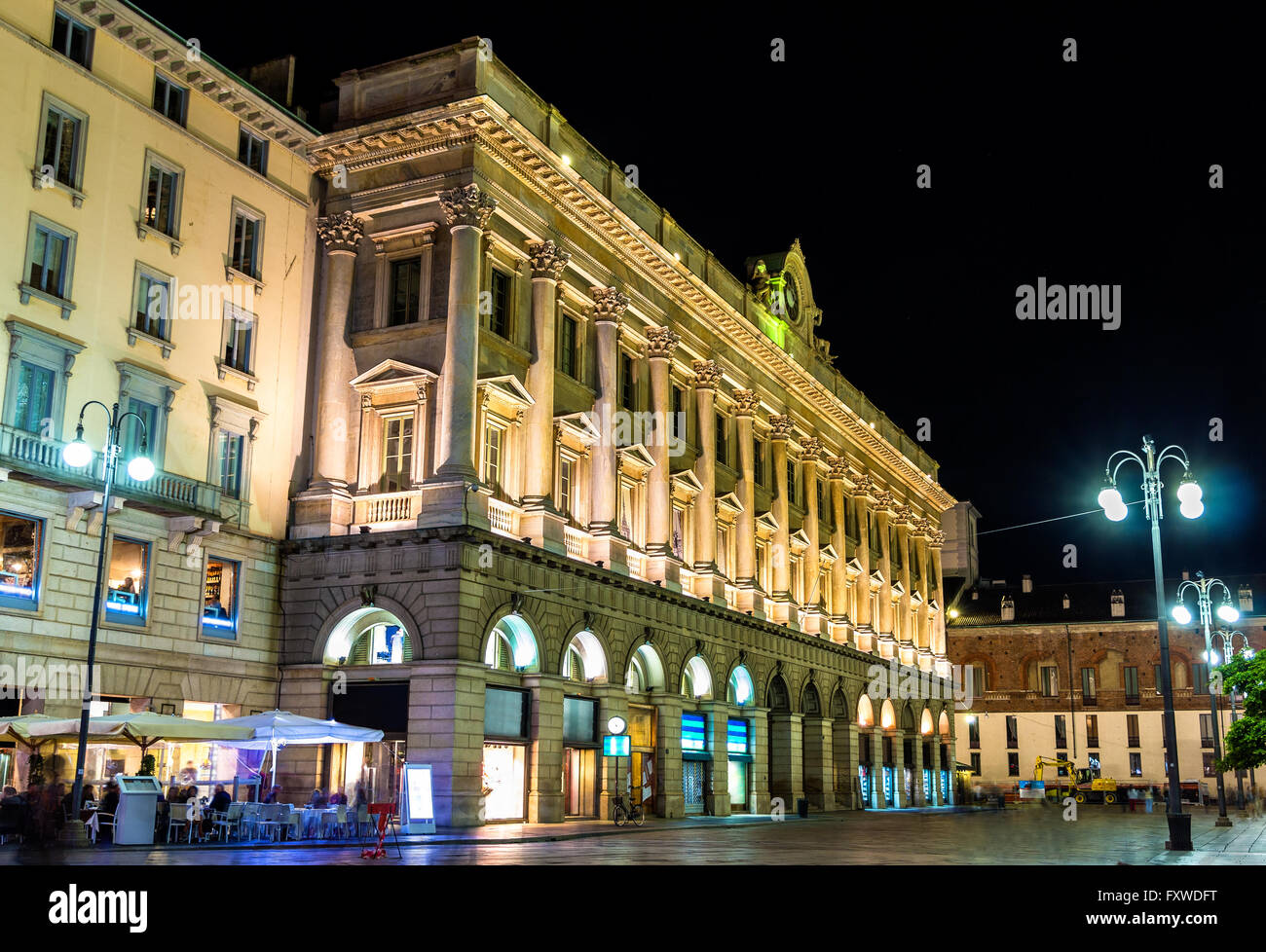 Buildings in the historic centre of Milan Stock Photo - Alamy