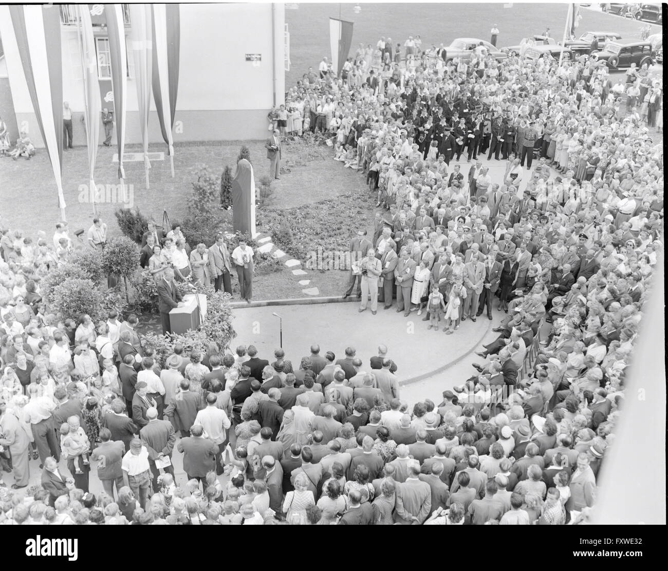 Feierliche Eröffnung der Per Albin Hansson-Siedlung Stock Photo - Alamy