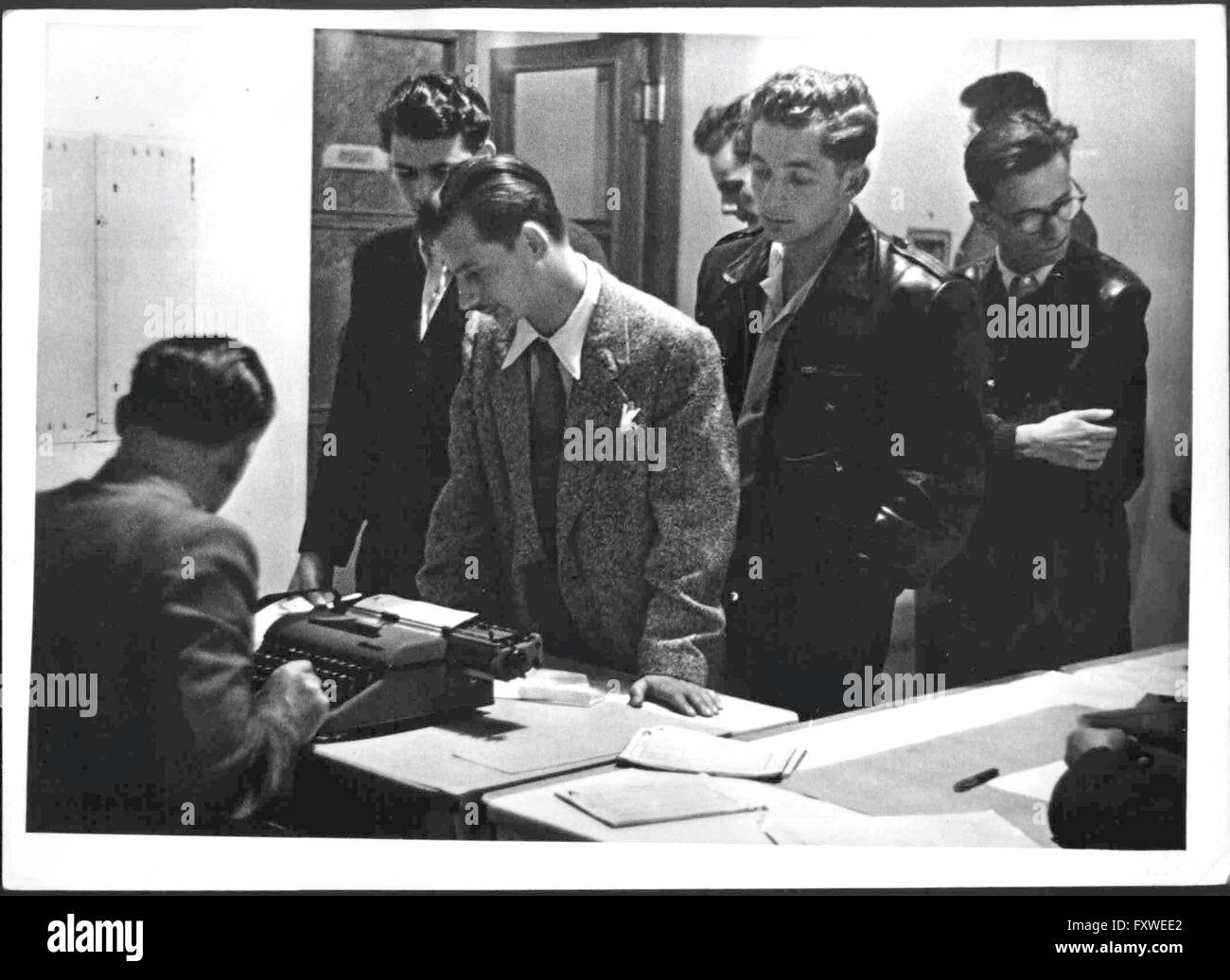 Medical examination recruits hi-res stock photography and images - Alamy