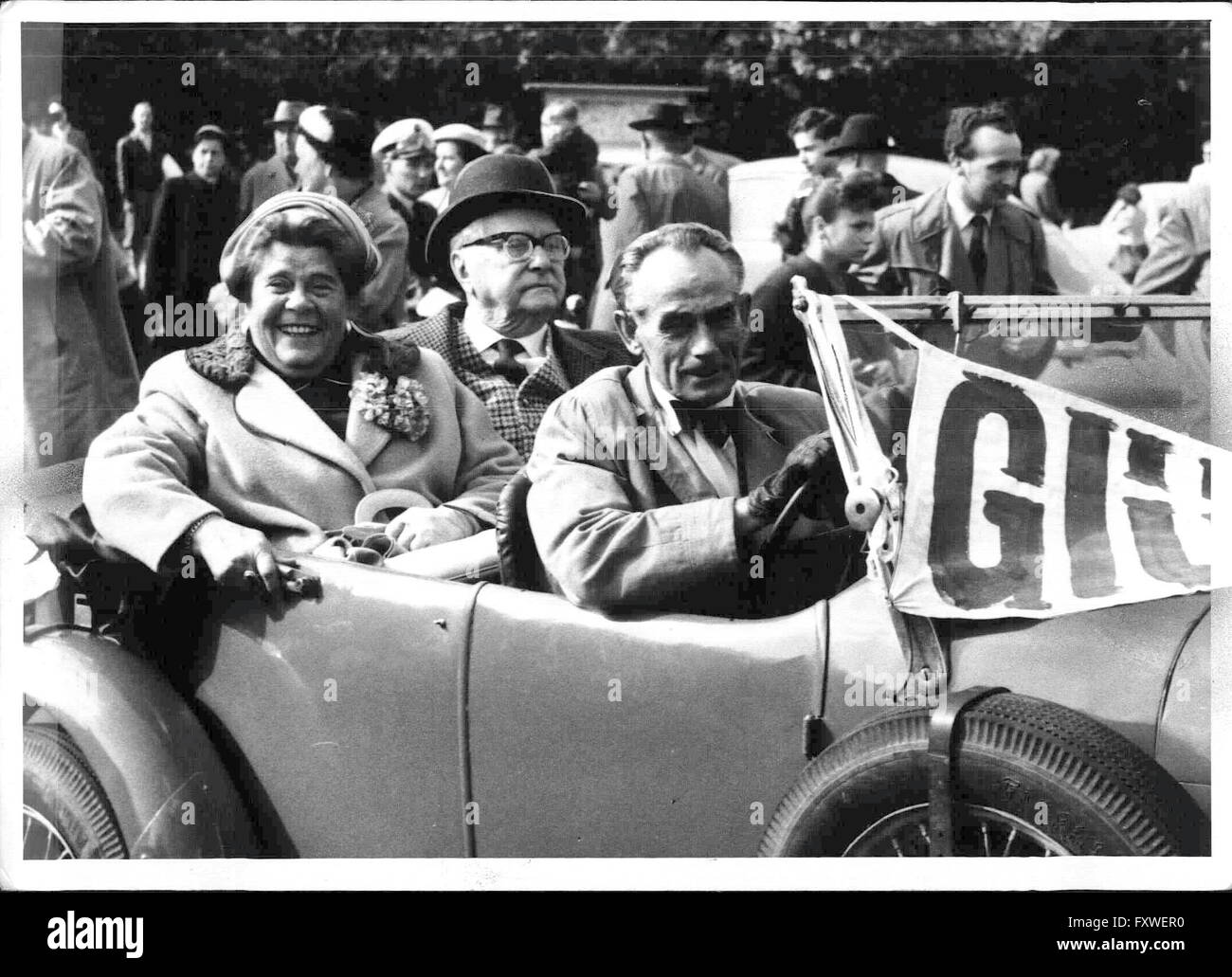 Annie rosar hi-res stock photography and images - Alamy