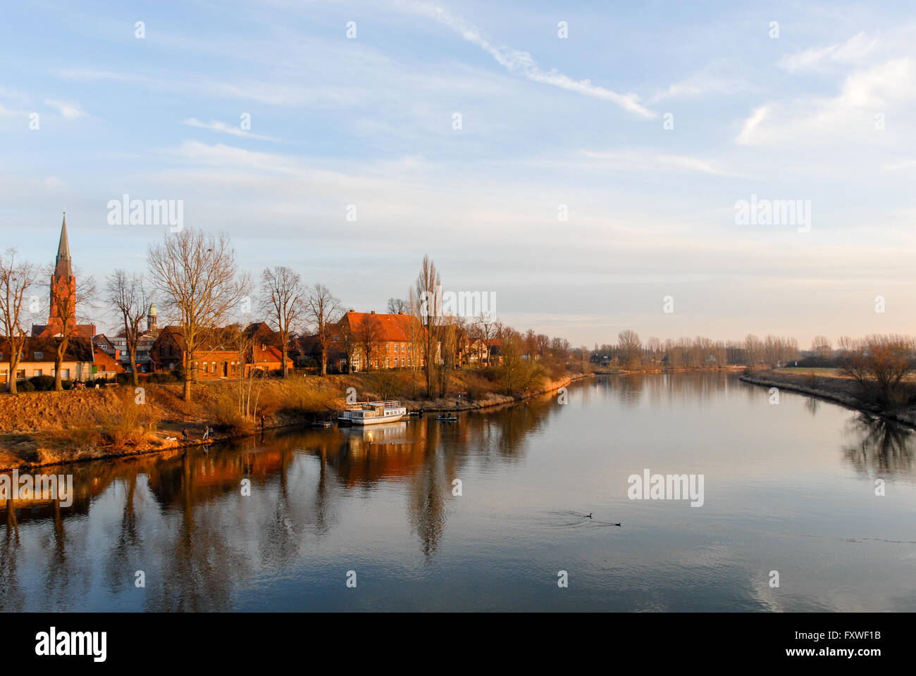 Weser small boat hi-res stock photography and images - Alamy