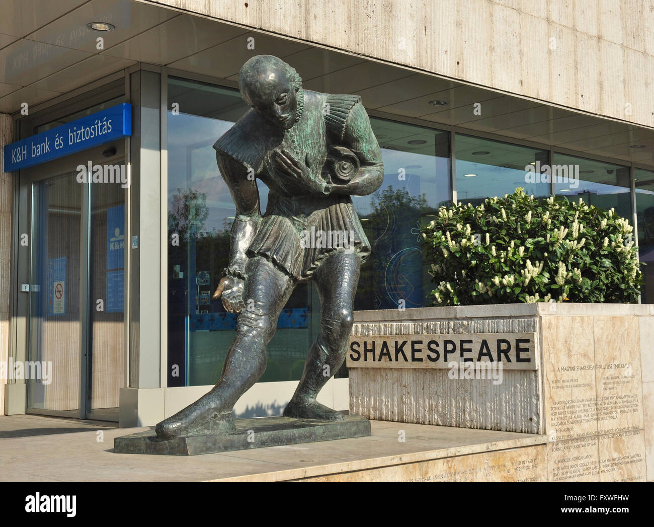 Statue of William Shakespeare and memorial wall, Budapest, Hungary ...