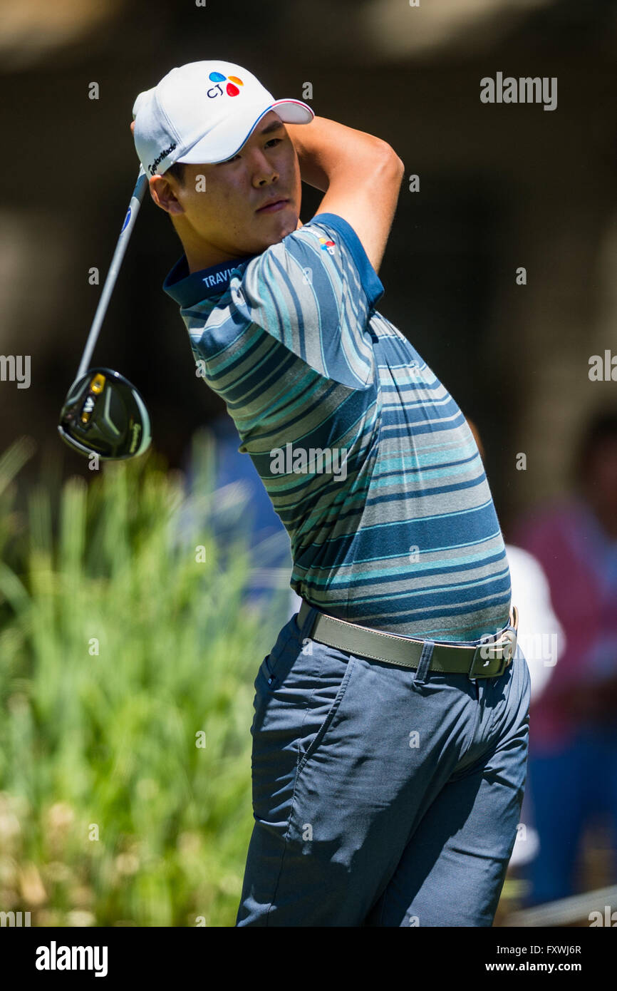 Hilton Head, South Carolina, USA. 17th April, 2016. Golfer Si Woo Kim ...