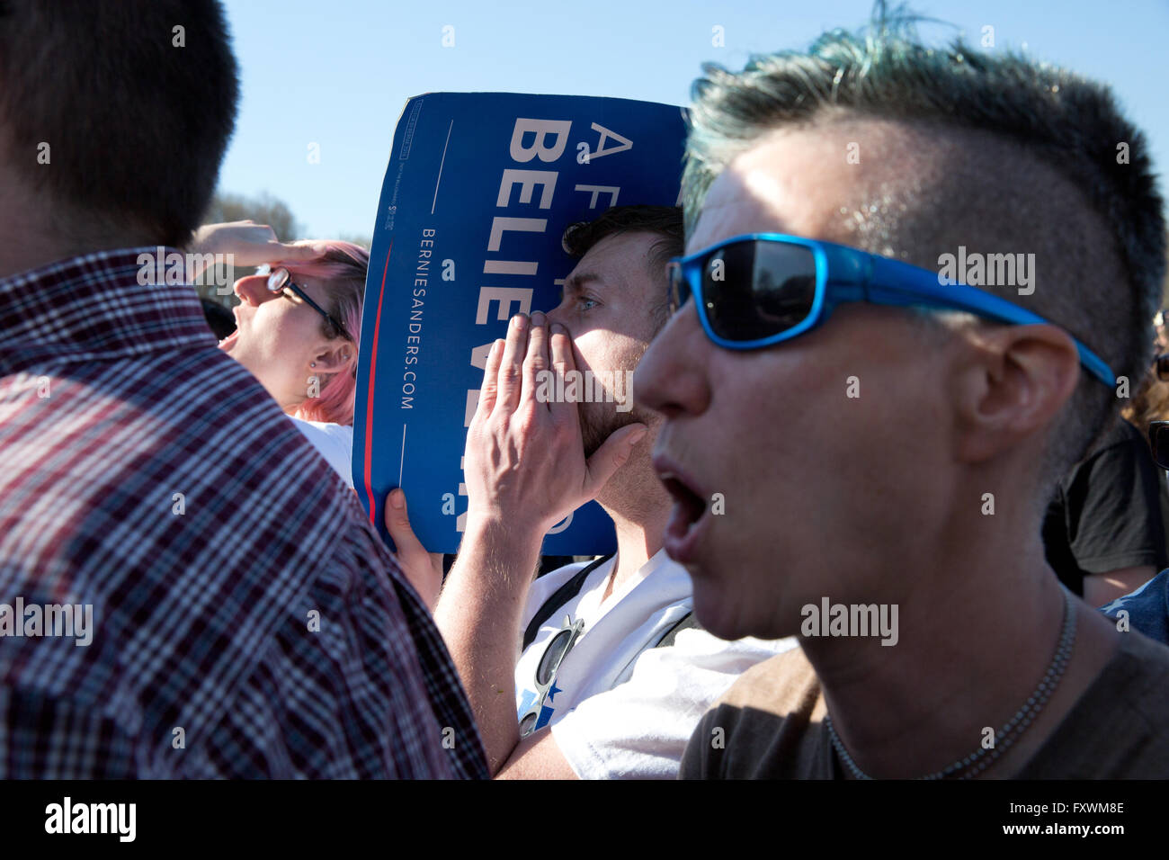 Young bernie sanders hi-res stock photography and images - Alamy