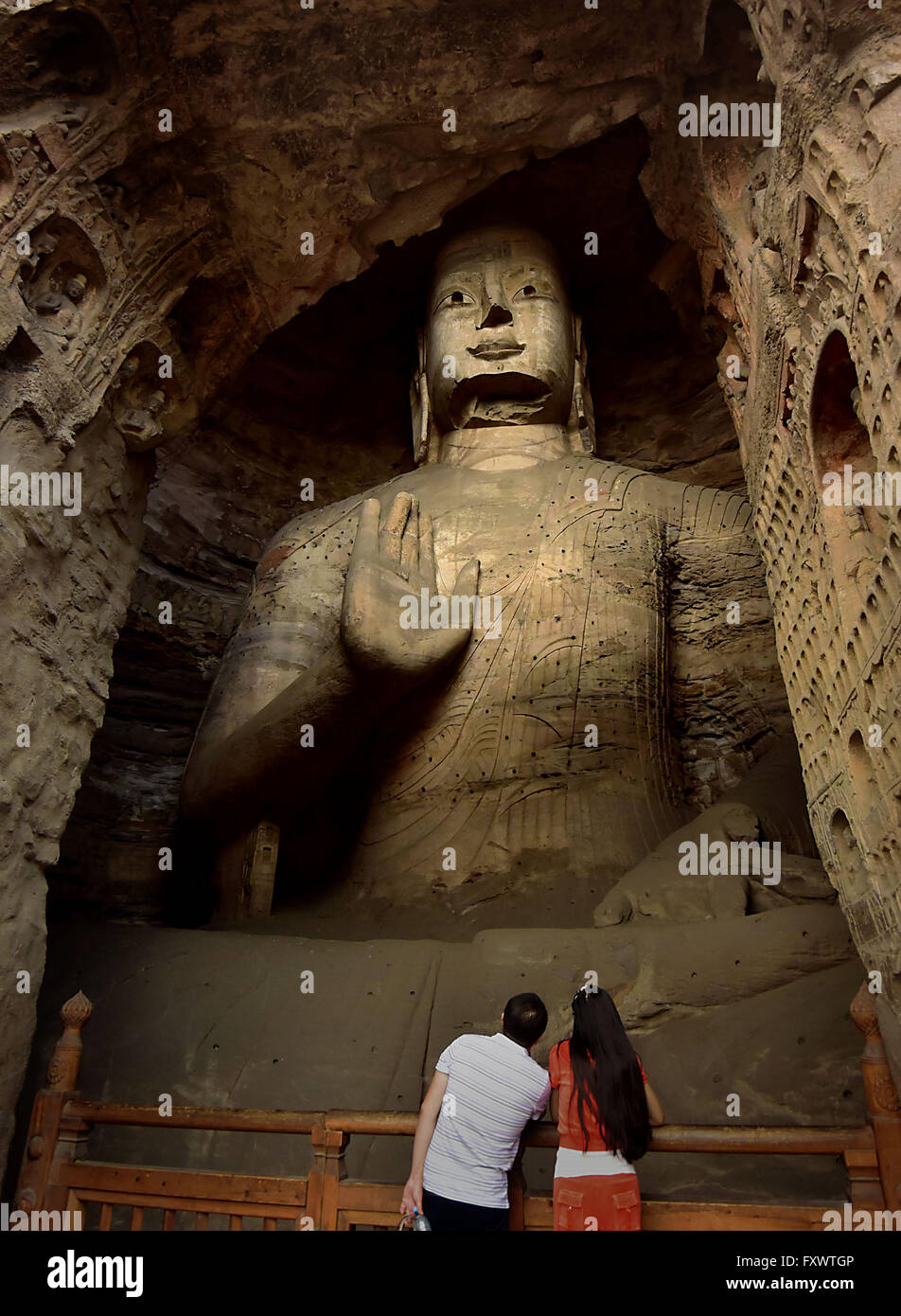 30 buddhist caves hi-res stock photography and images - Alamy