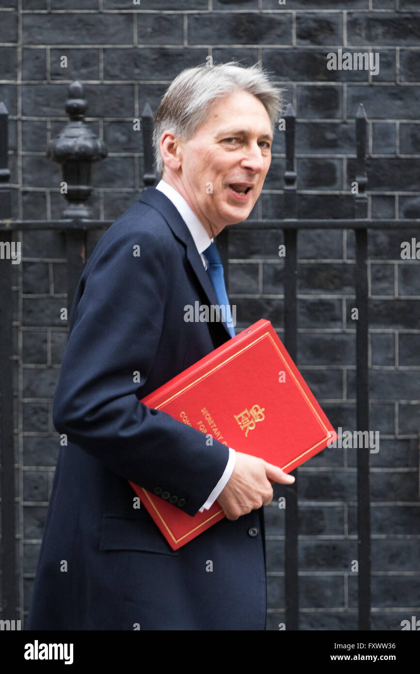Downing Street, London, April 19th 2016. Foreign Secretary Philip ...