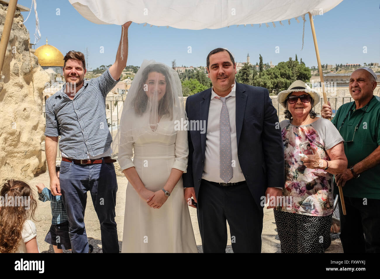 Jerusalem, Israel. 19th April, 2016. Bride BRYCE GRUBER-HERMON and ...