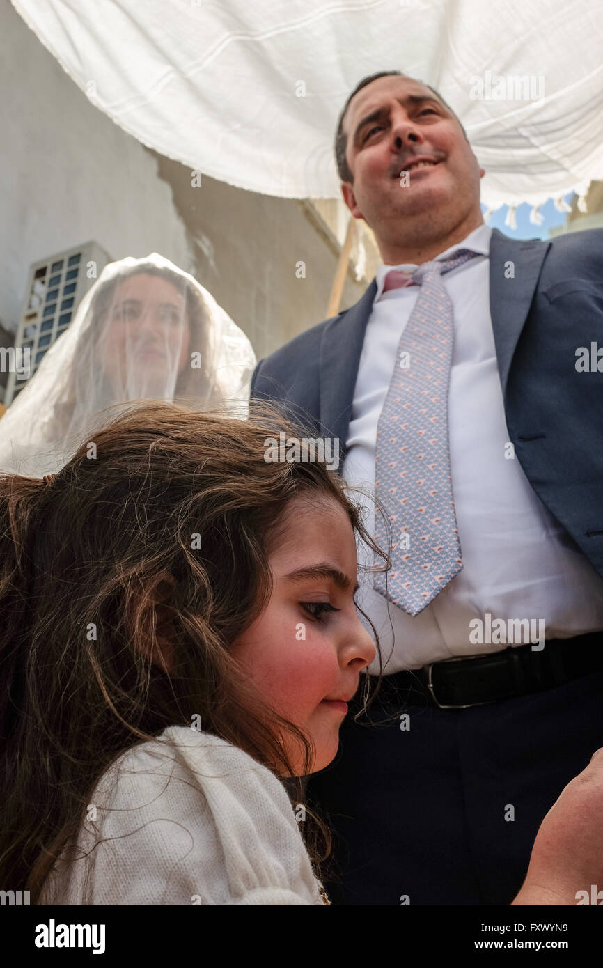 Jerusalem, Israel. 19th April, 2016. Bride BRYCE GRUBER-HERMON and ...