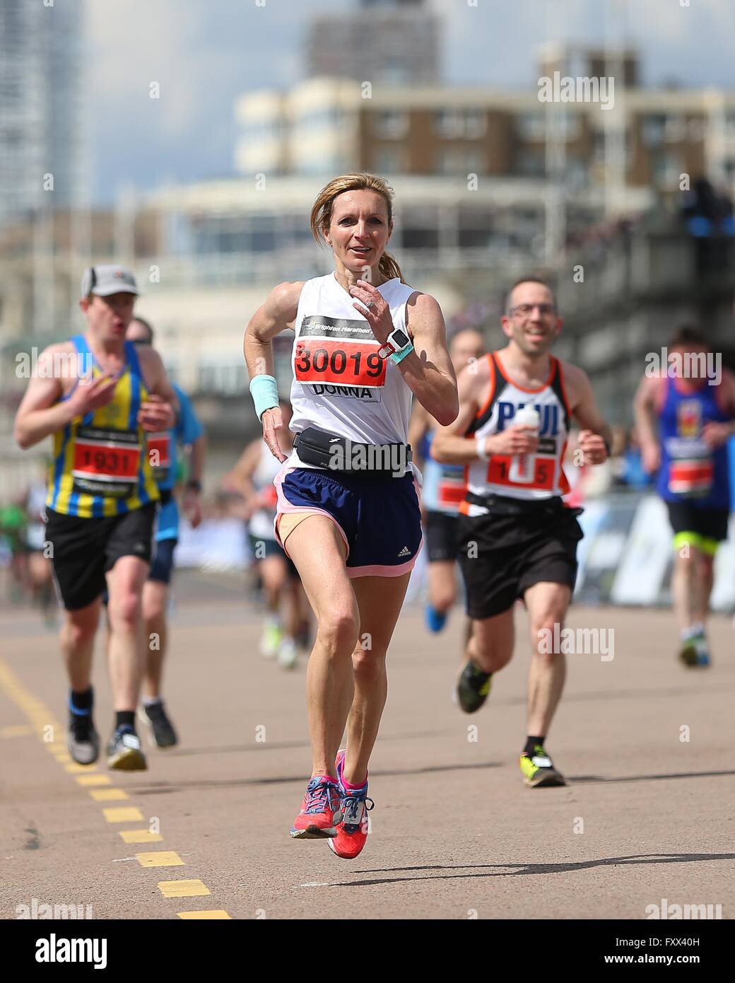 Middle distance runners hi-res stock photography and images - Alamy