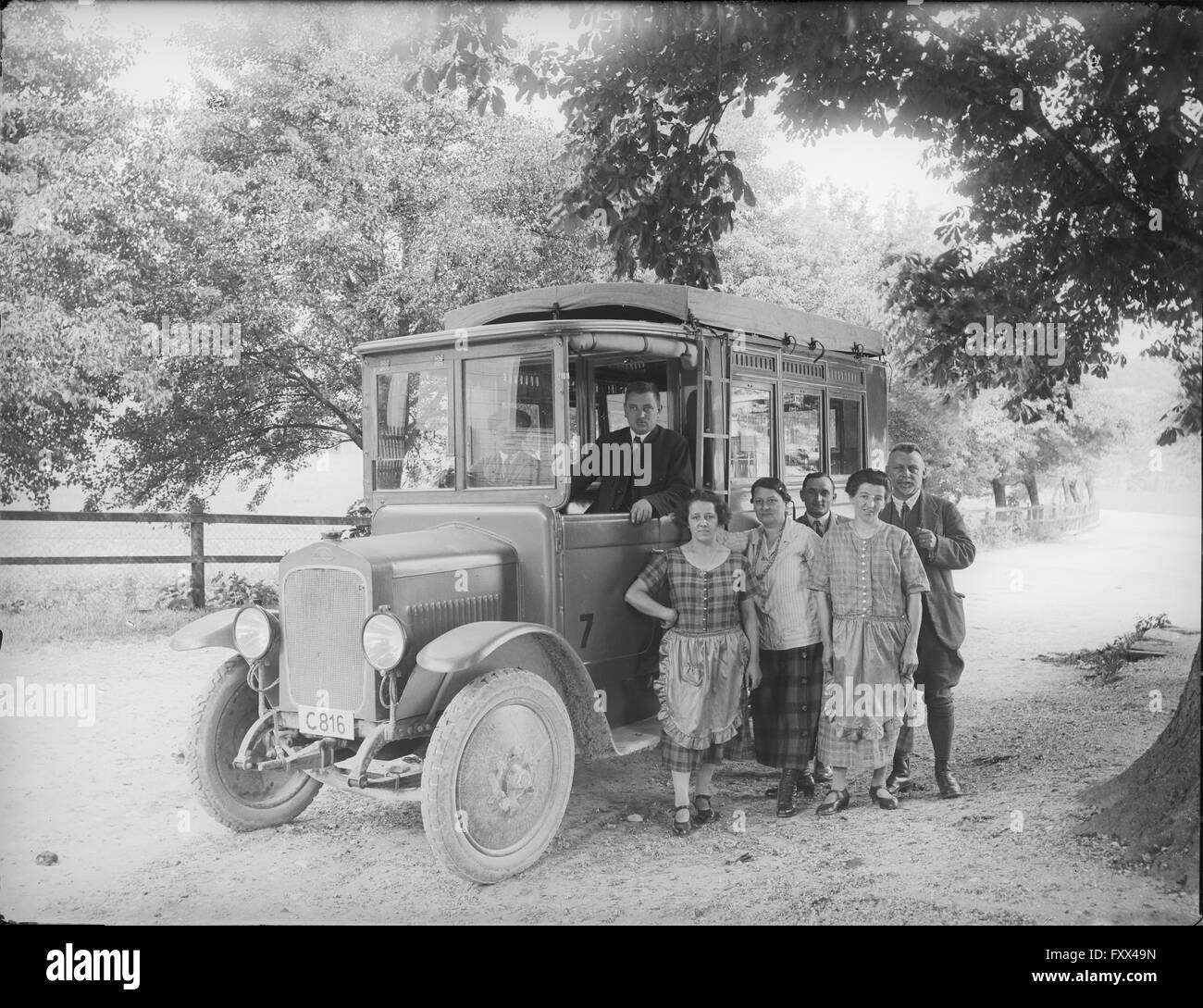 Bus transport 1920s hi-res stock photography and images - Alamy